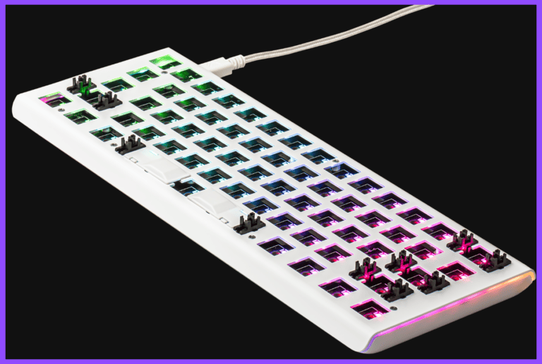 5+ Best White Gaming Keyboards (Compared And Reviewed)