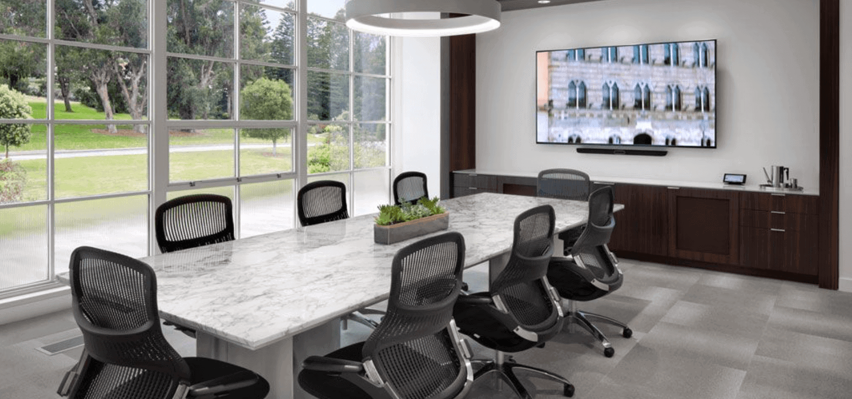 Top 9 Best TVs For Conference Rooms: A Comprehensive Guide (2025)